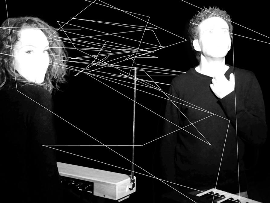 Pink Noise – Giulia Riboli / tears of sirens – Il blog di Synth Cafè